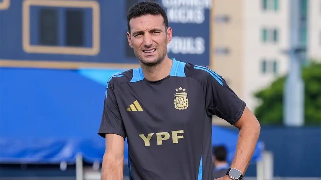 La casa de Lionel Scaloni en Mallorca: pileta XL, vistas al ...