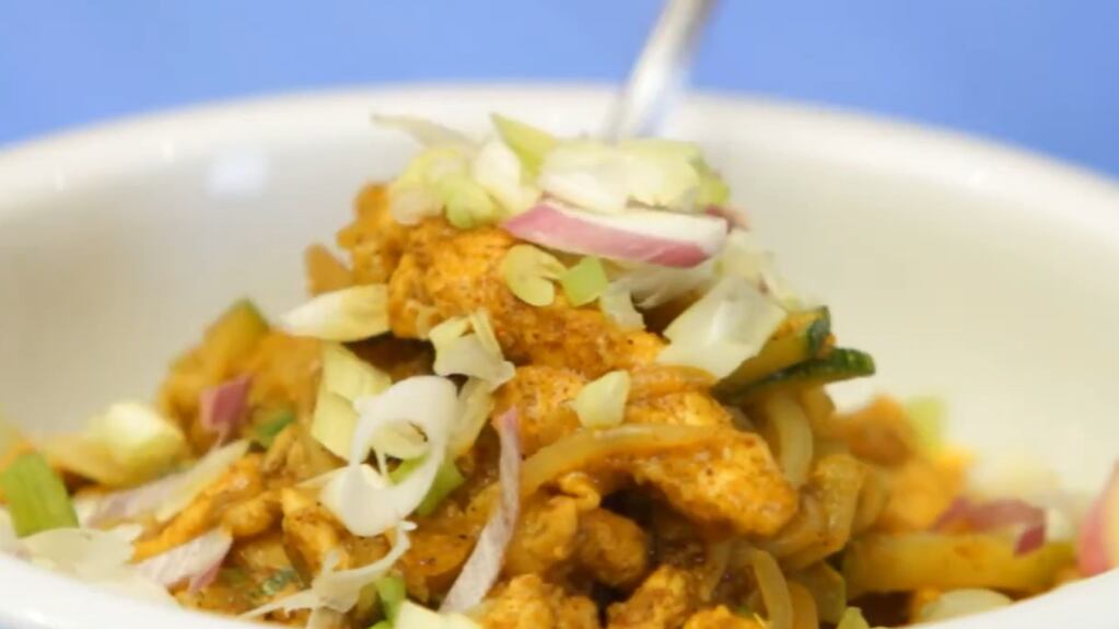 Salteado de pollo y vegetales al curry: listo en menos de 20 minutos ...